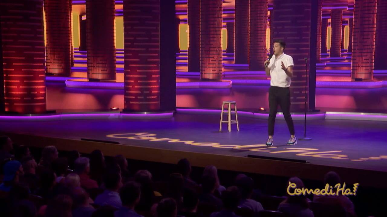 La chanteuse Gabrielle Destroismaisons offre une nouvelle version ...