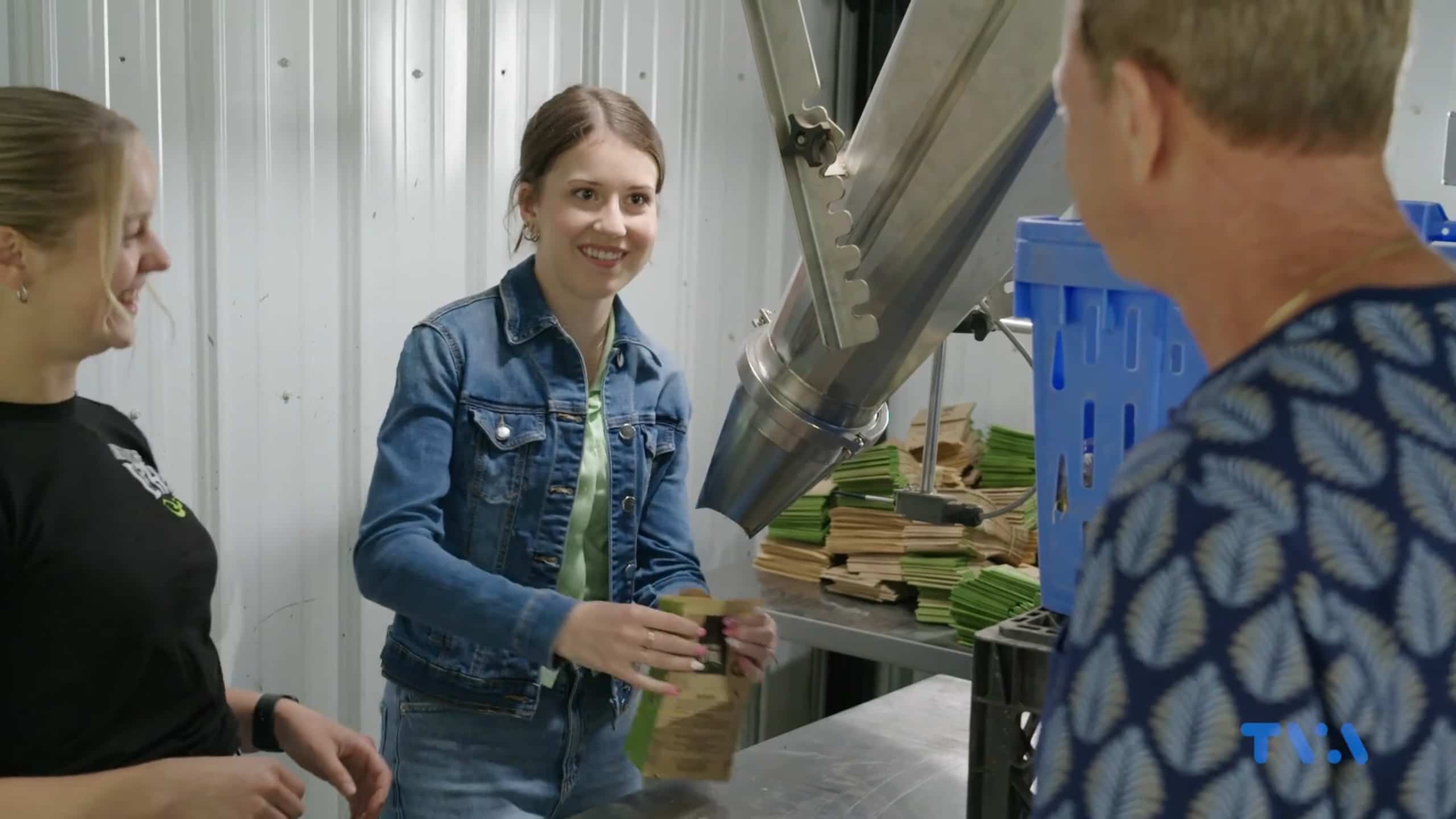 Une touche d'ail | Arrive en campagne | TVA | TVA+ | TVA+