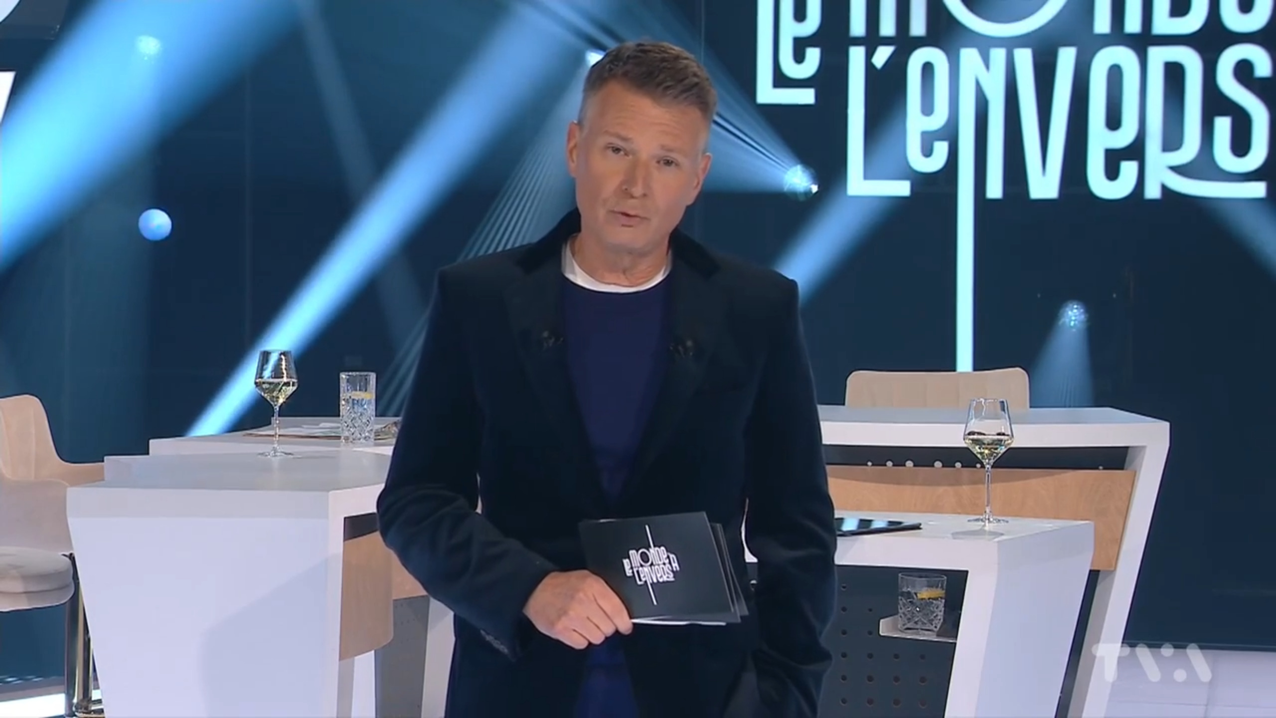 Ouverture de Stéphan Bureau du 25 novembre 2022 | Le monde à l'envers ... Ouverture de Stéphan Bureau du 25 novembre 2022 | Le monde à l'envers ...