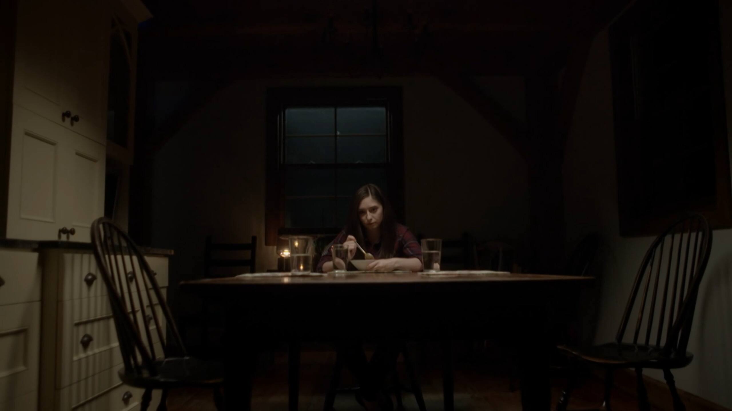 La dame blanche | Eli Roth présente: un fantôme a brisé ma vie | illico+